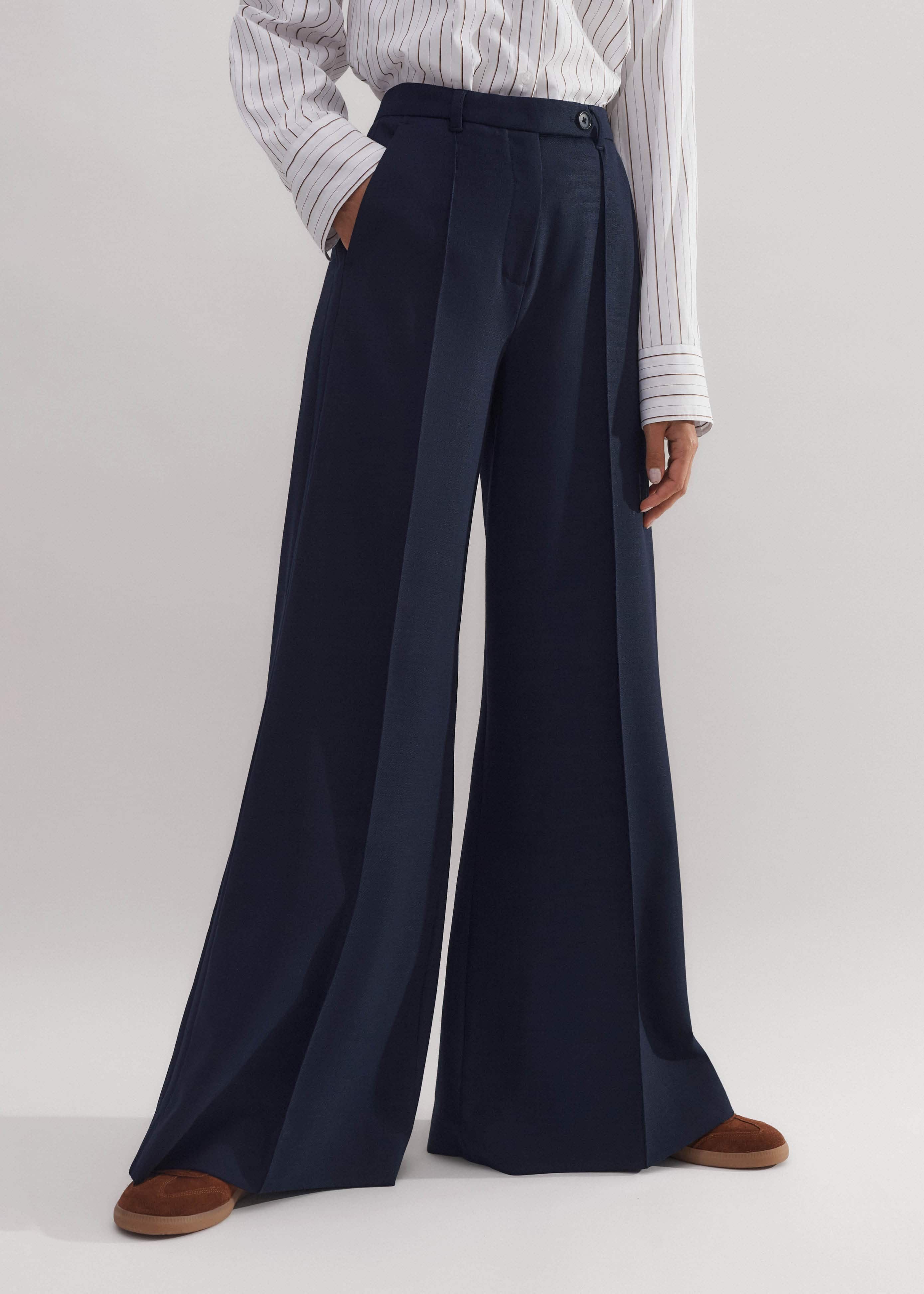 Women's Navy Wool-Blend Exaggerated Flare Trouser | ME+EM