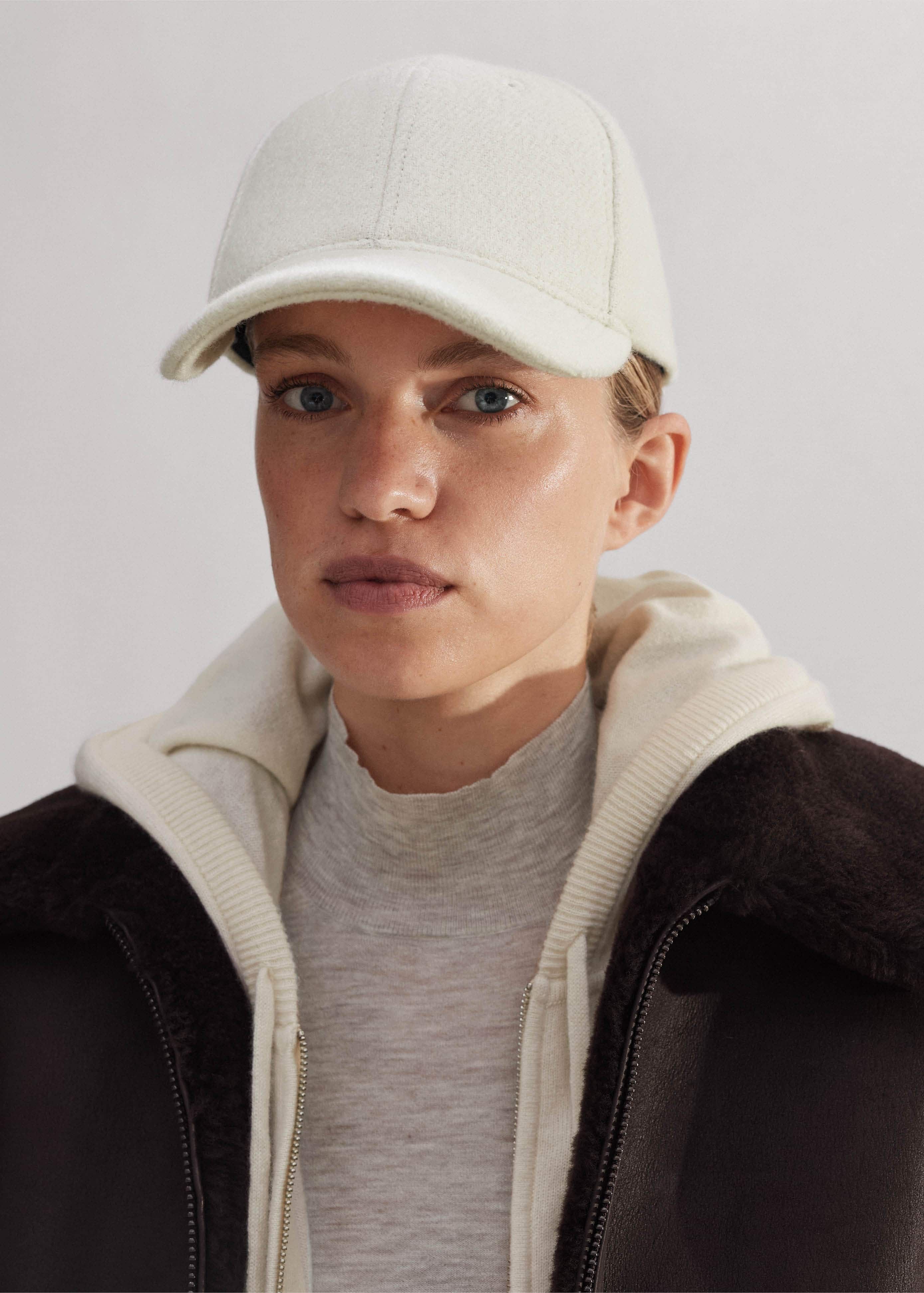 Women's Cream Bouclé Cap | ME+EM