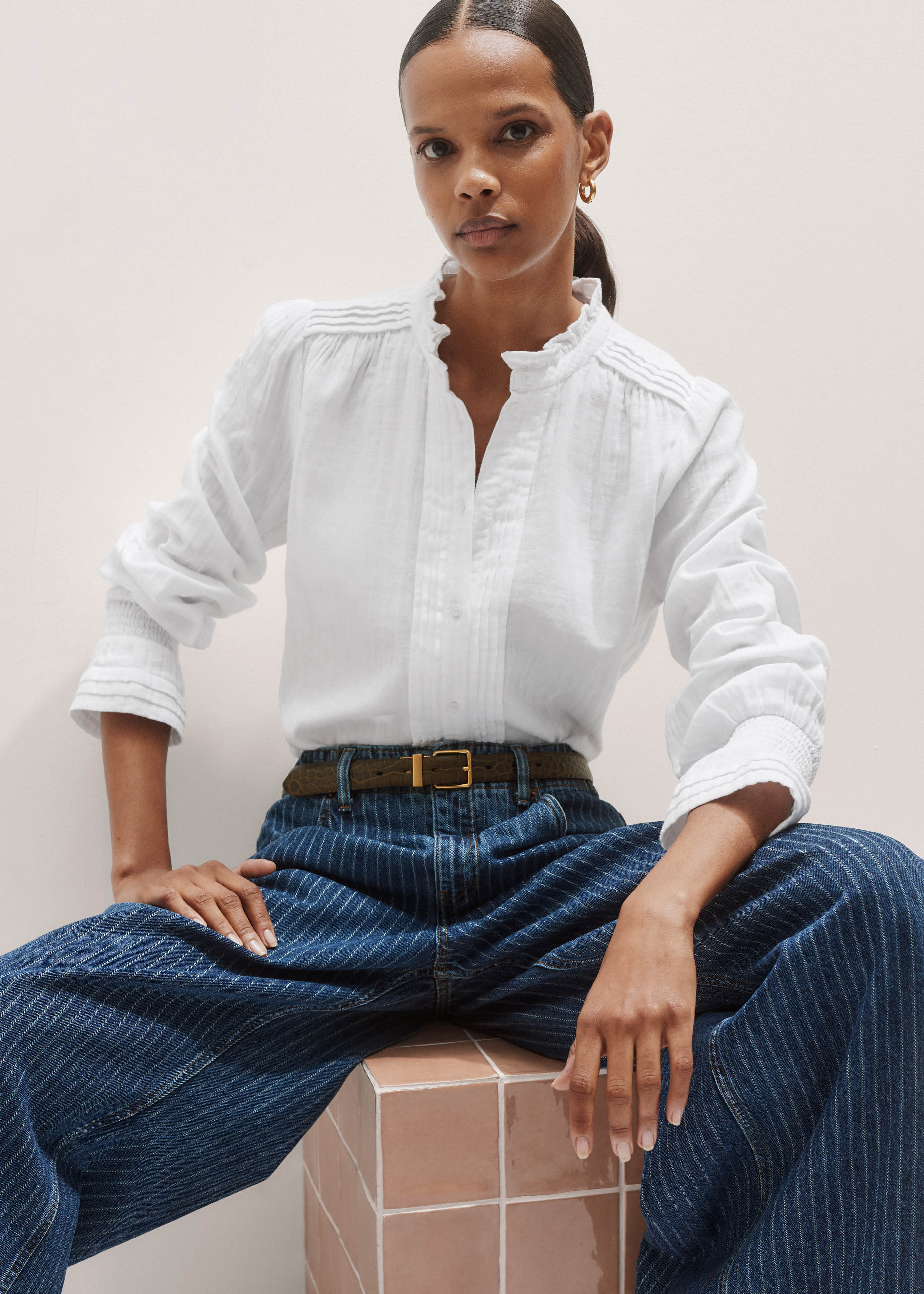 Women's White Cheesecloth Pleat Detail Blouse | ME+EM