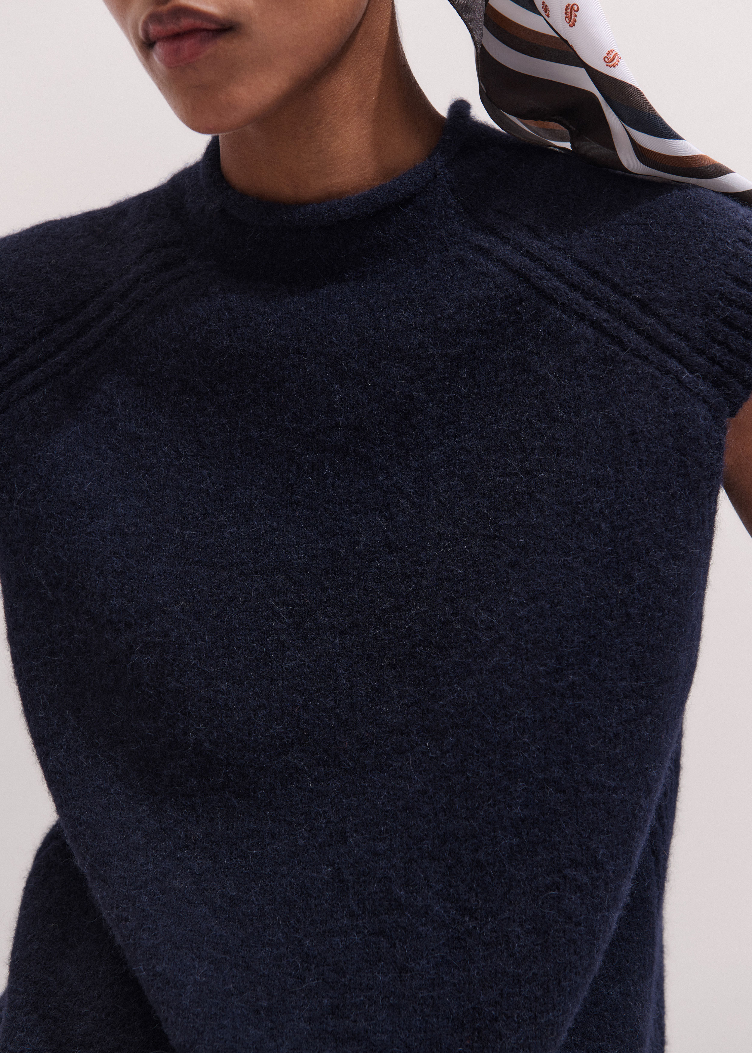 Women's Navy Roll Trim Straight Layering Vest | ME+EM
