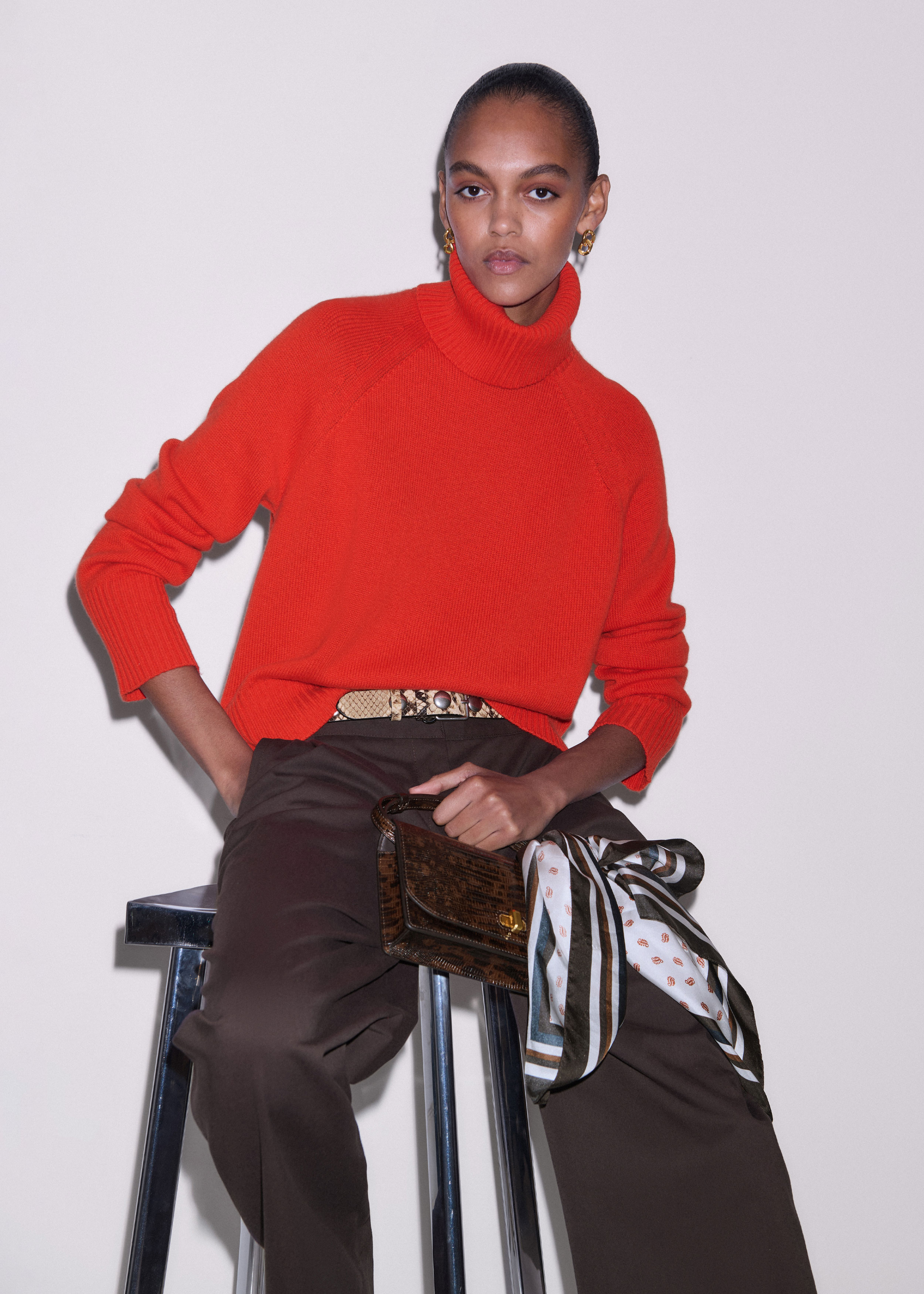 Women's Red Cashmere Curved Hem Raglan Sweater + Snood | ME+EM