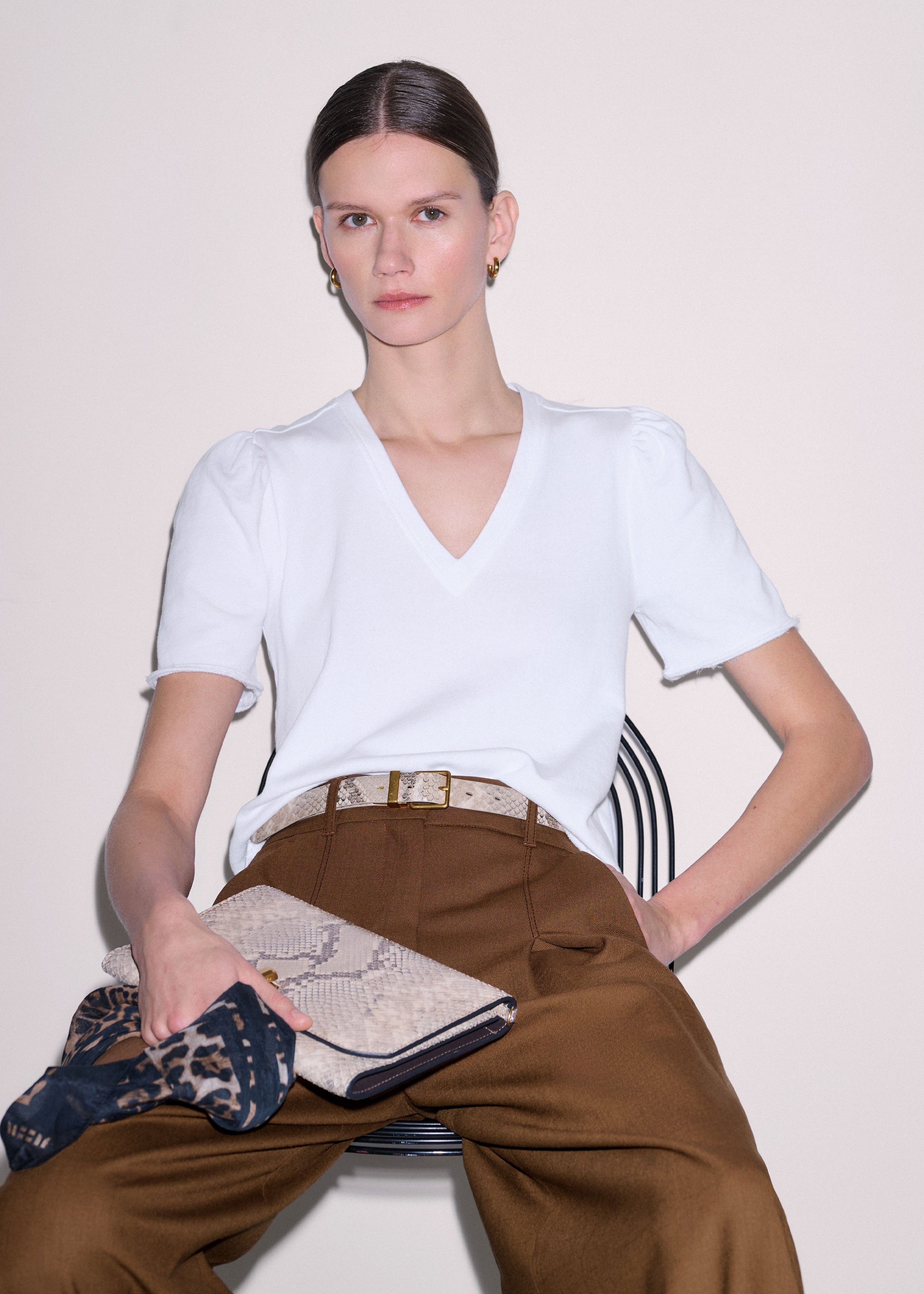 Women's White Raw Edge V-Neck Swing Sweatshirt | ME+EM